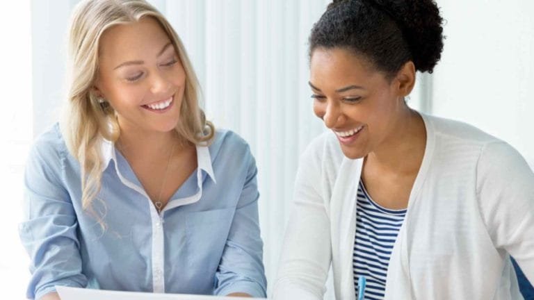 15 Benefits of Standing While Working vs Sitting - Stand Up Desks ...